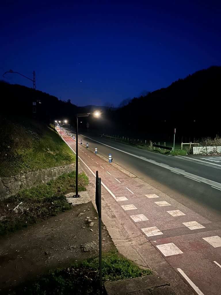 The iSSL+: a proven solar solution for paved bike paths - Sunna Design